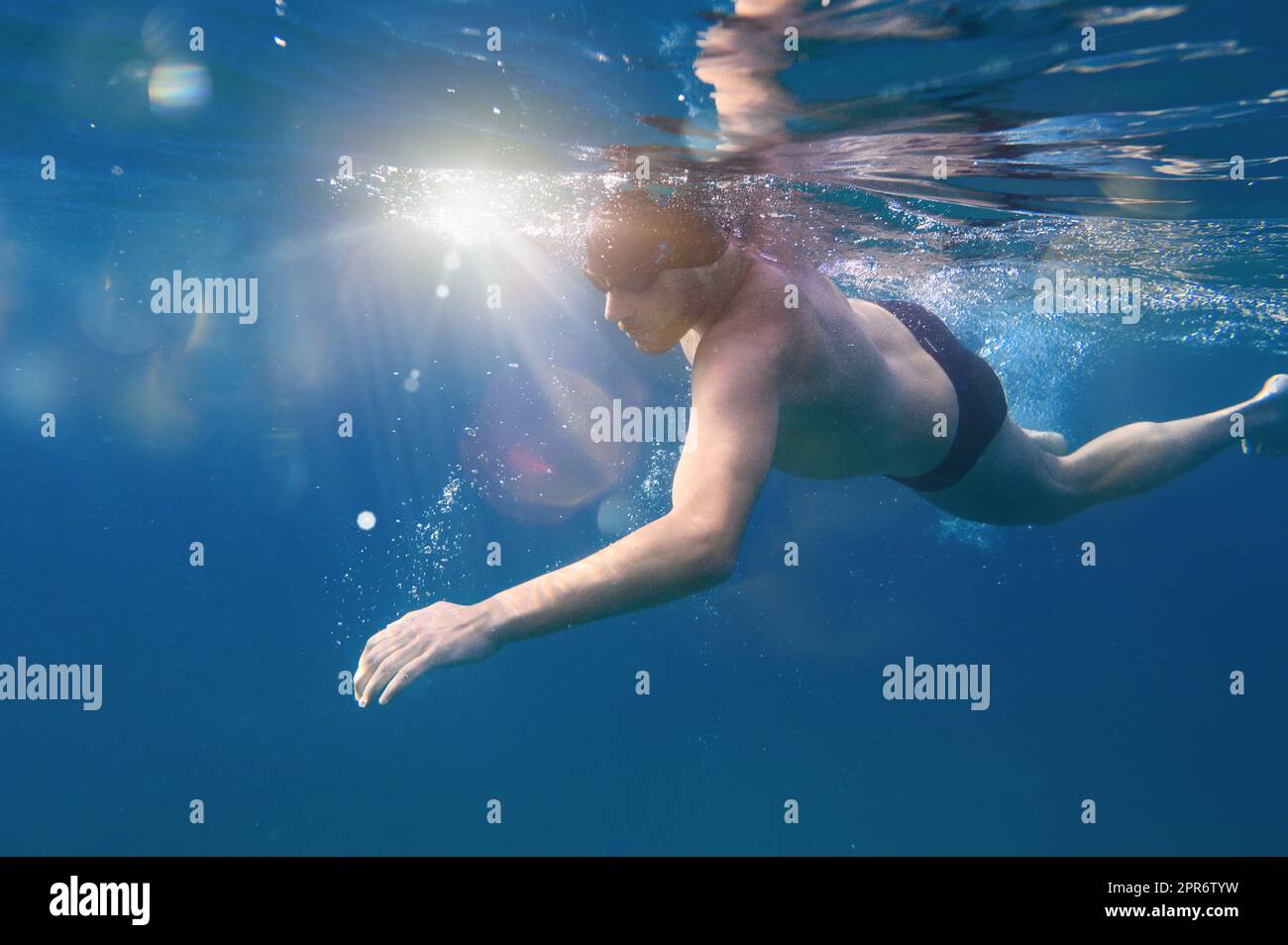 Swimmer swims hi-res stock photography and images - Alamy