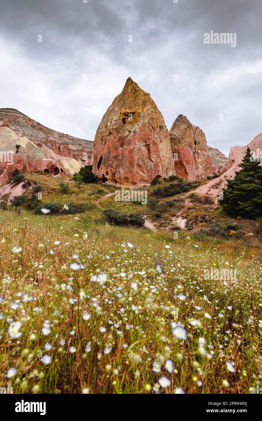 Geological valley hi-res stock photography and images - Alamy