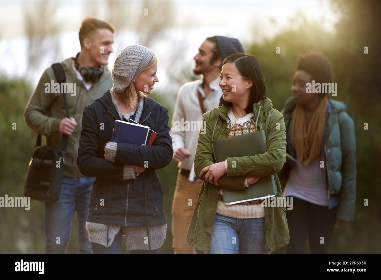 College students on way to class hi-res stock photography and images ...