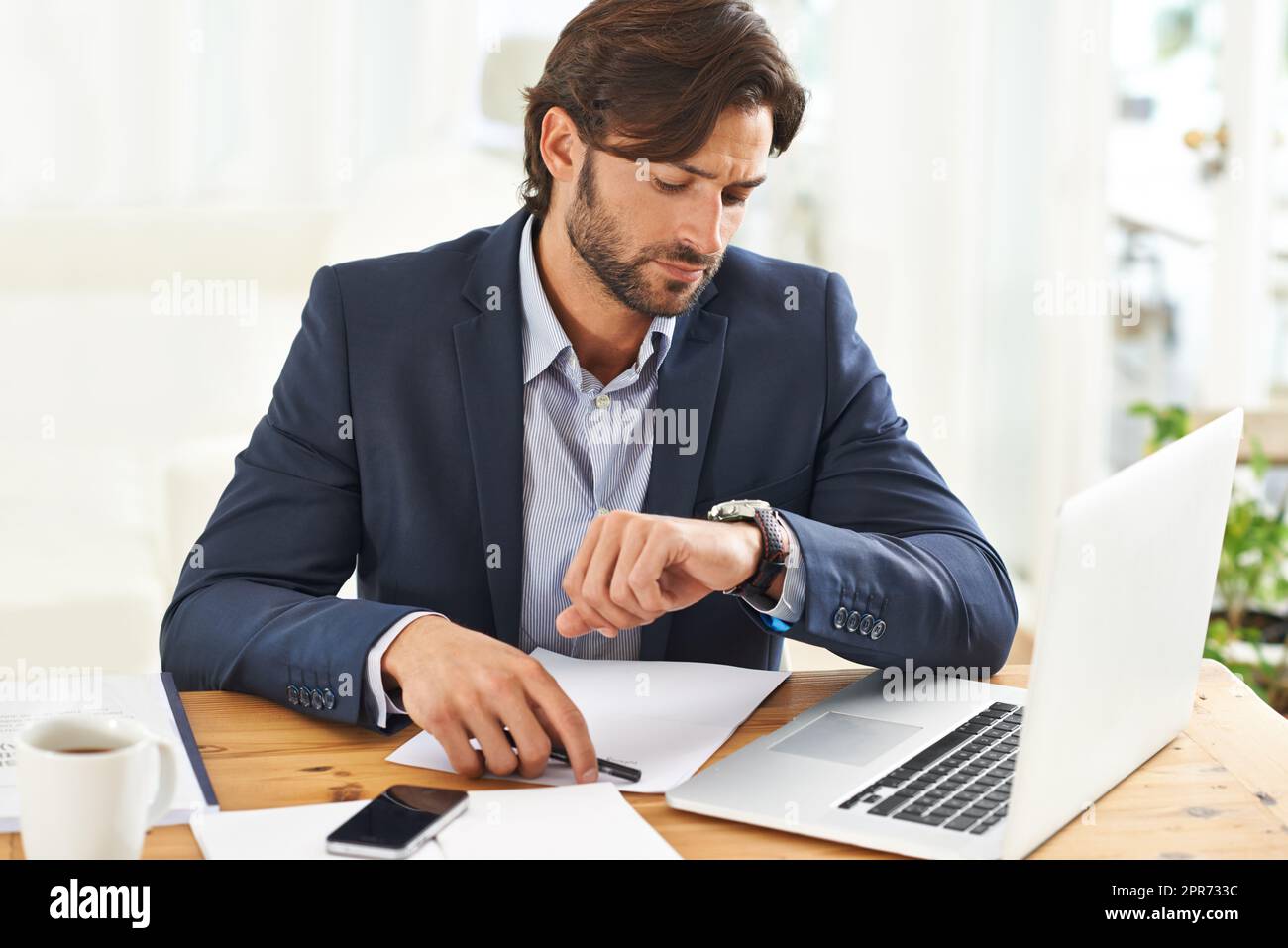 Man watch on the desk hi-res stock photography and images - Alamy