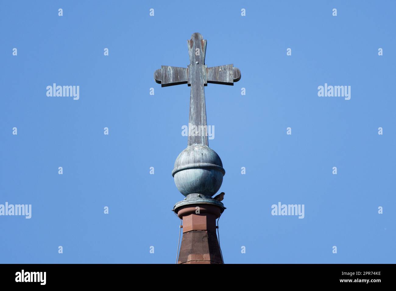 Cross on church facade hi-res stock photography and images - Alamy