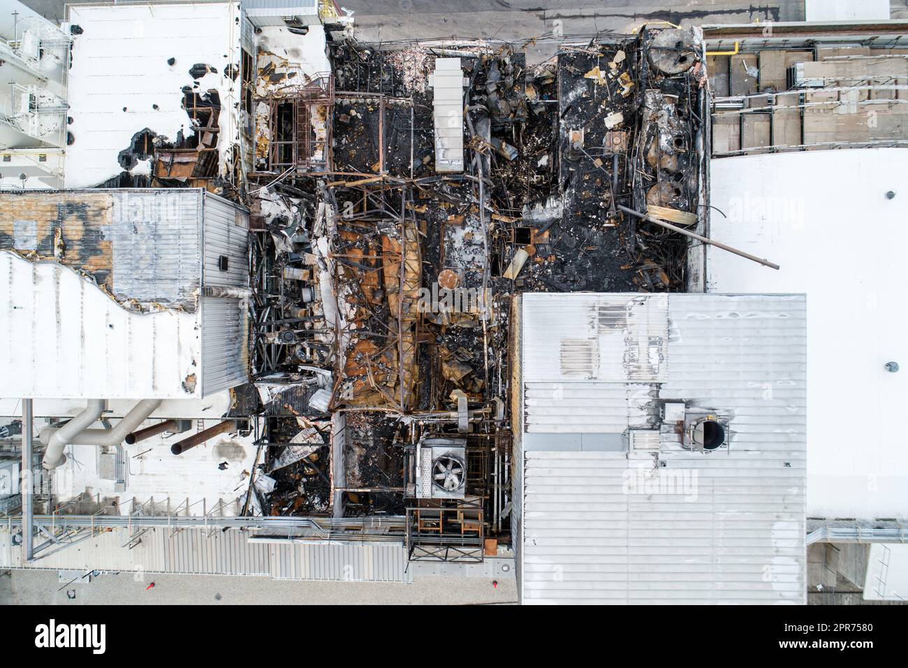 building that has been heavily damaged by fire Stock Photo - Alamy