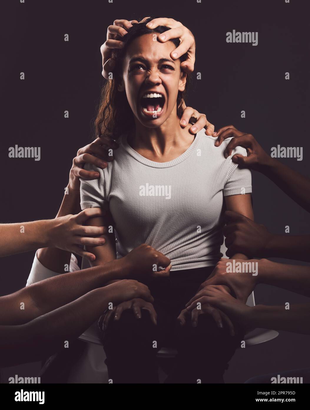 Woman screaming horror hi-res stock photography and images - Alamy
