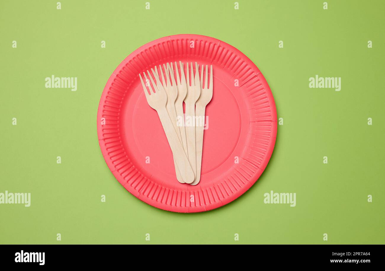 Disposable plate hi-res stock photography and images - Alamy