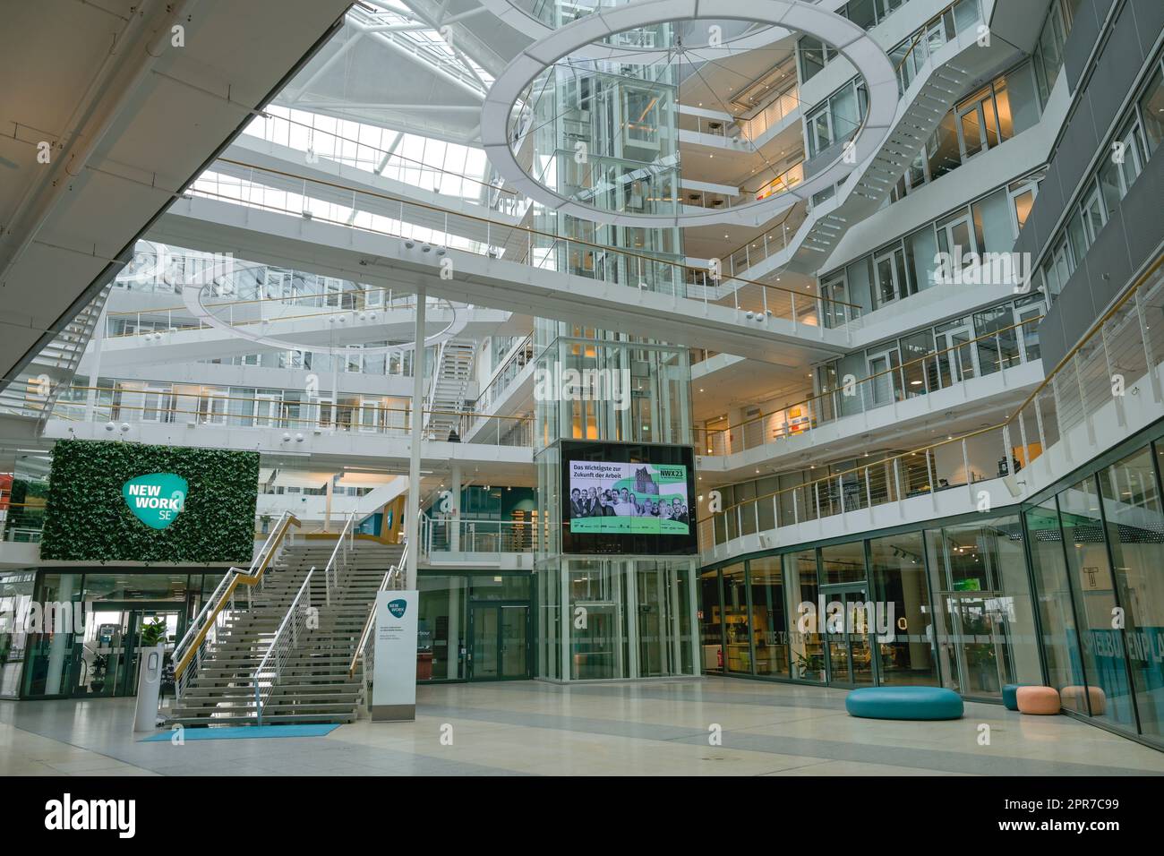 New Work Harbour, Unilever-Haus, Strandkai, Hafencity, Hamburg ...