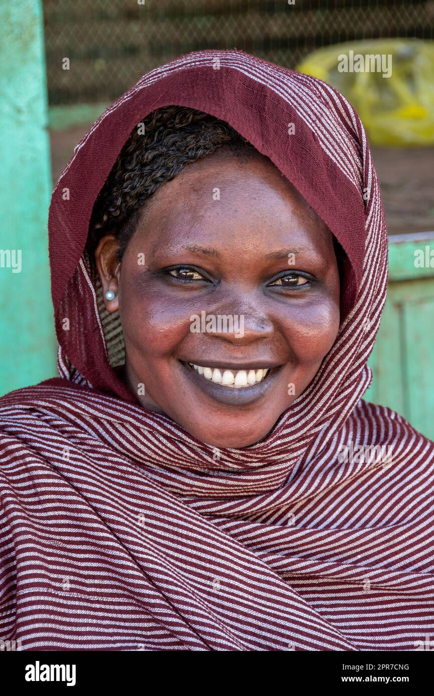 Sudan woman and hi-res stock photography and images - Alamy
