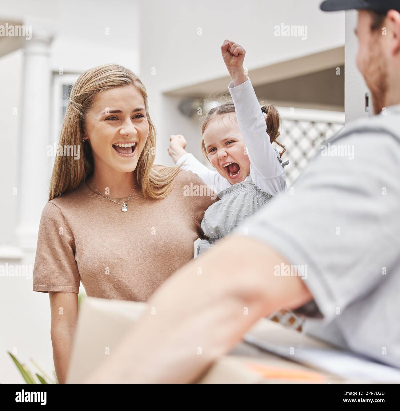 People give package outside hi-res stock photography and images - Alamy
