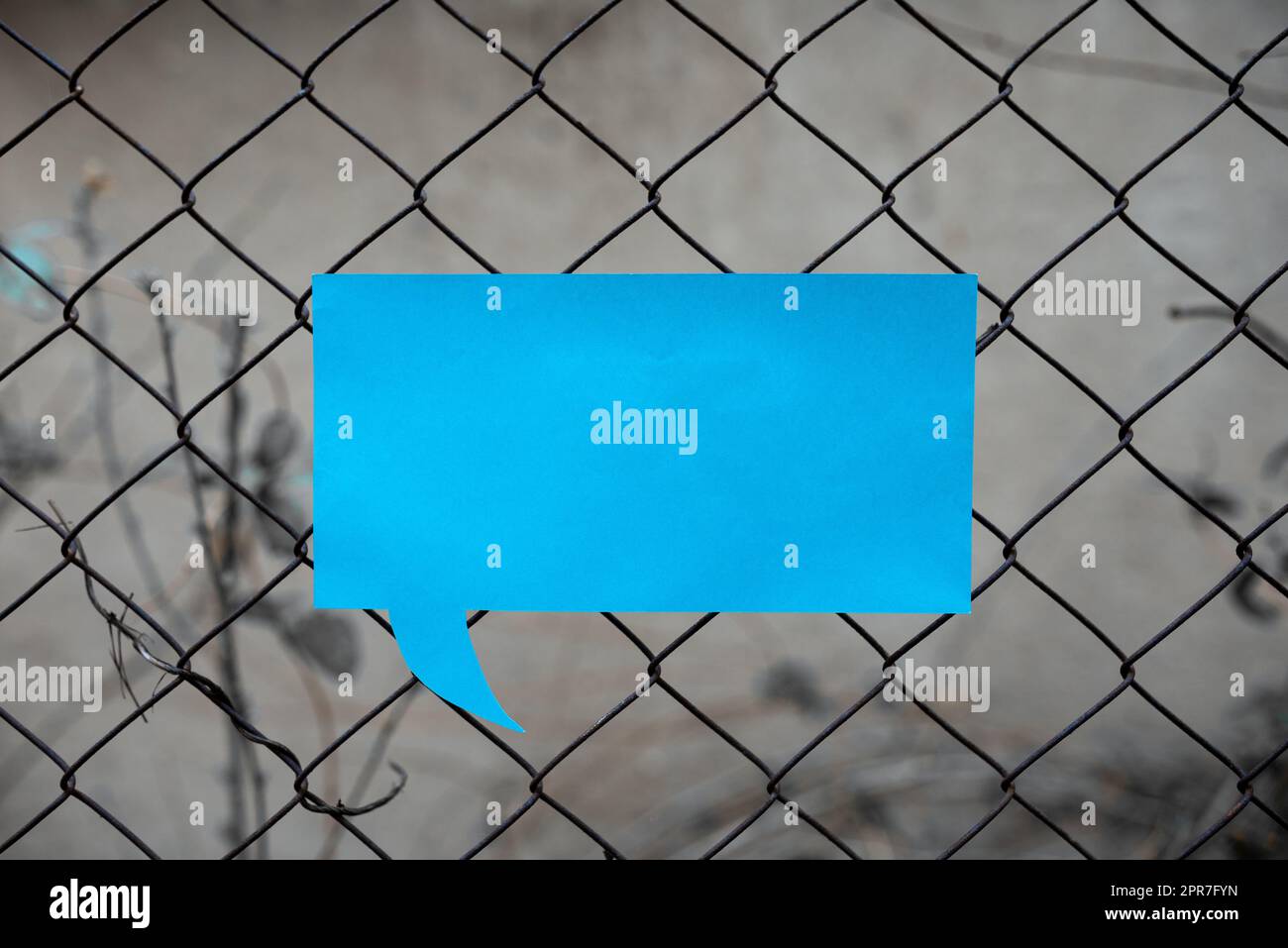 Bulletin board announcements messages hi-res stock photography and ...