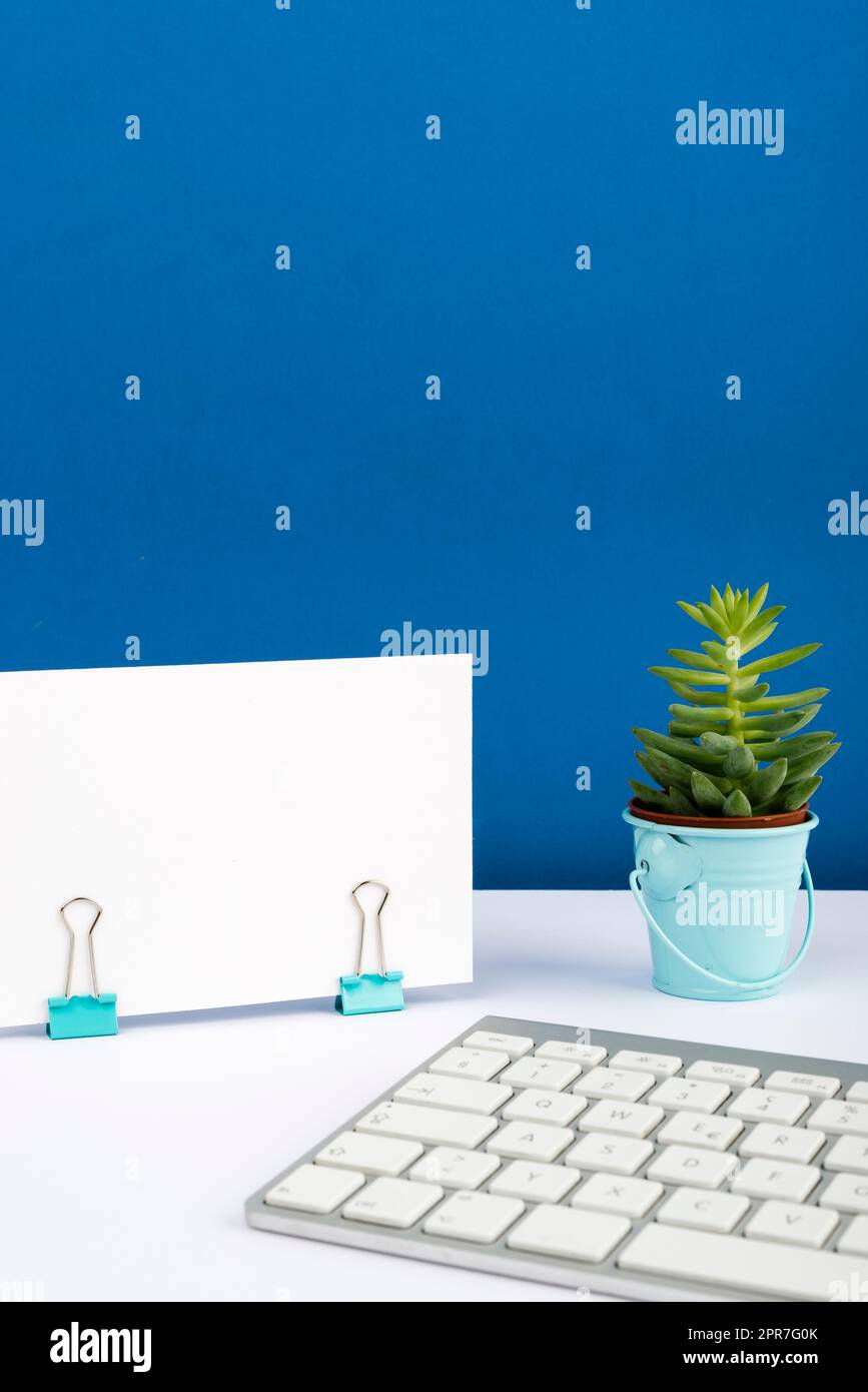 Office plant work place clip hi-res stock photography and images - Alamy