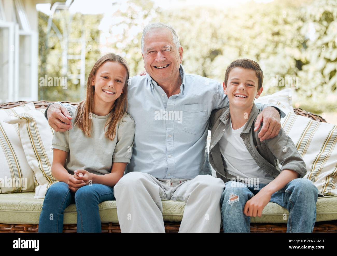 Sitting grandpa hi-res stock photography and images - Alamy
