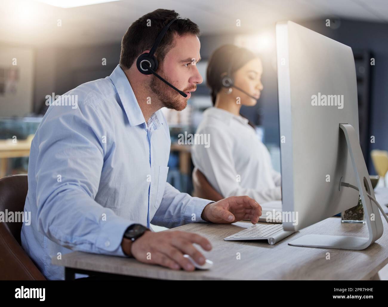 Call centre staff hi-res stock photography and images - Alamy