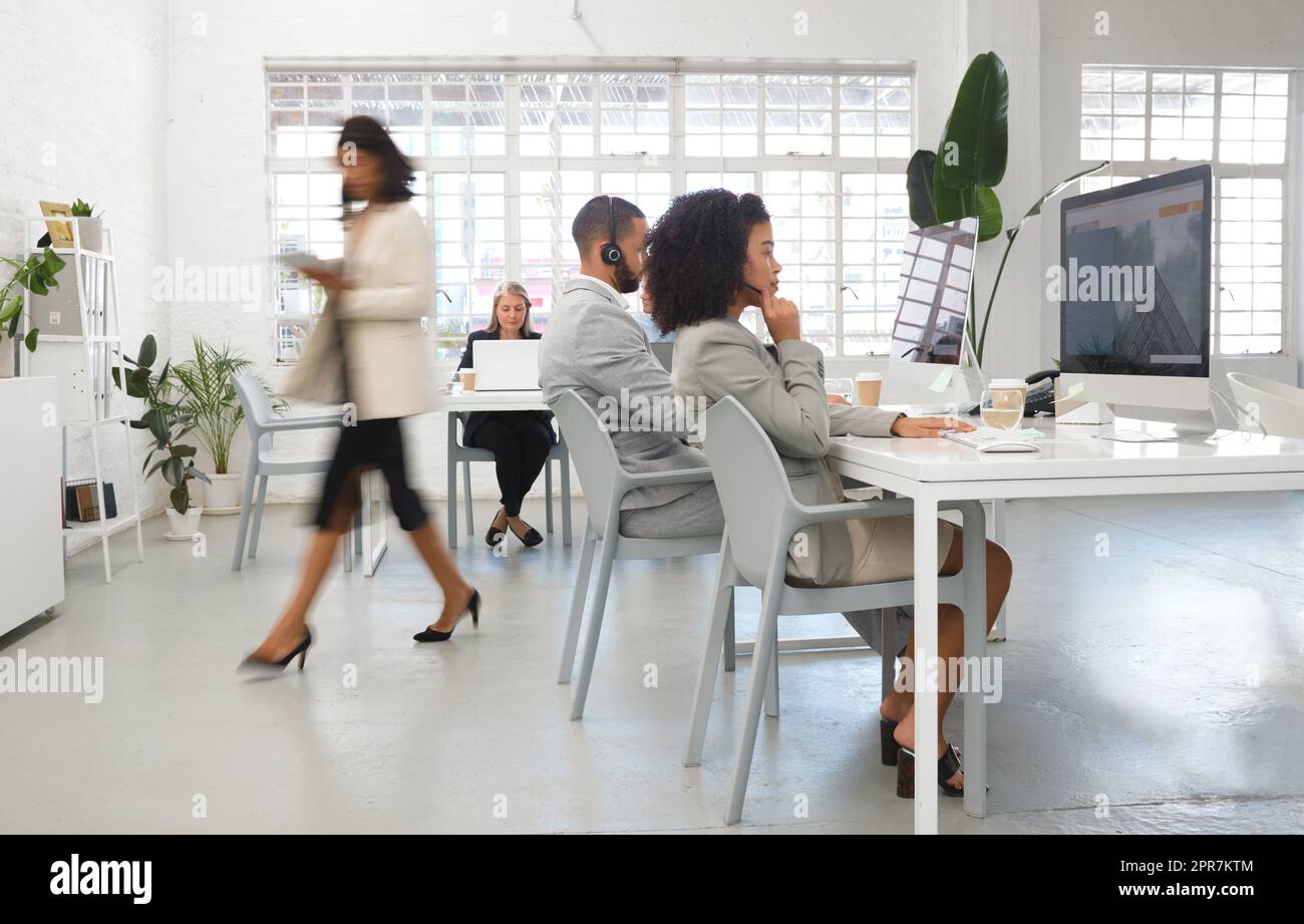 Customer service desk hi-res stock photography and images - Alamy