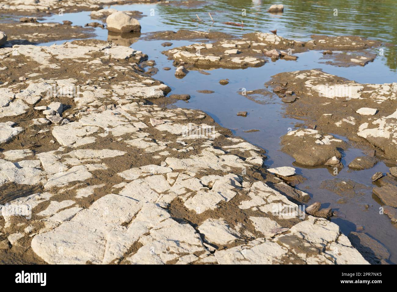 Dried river bed during drought hi-res stock photography and images - Alamy