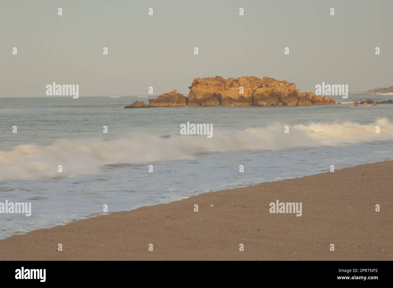 Islet beach hi-res stock photography and images - Alamy