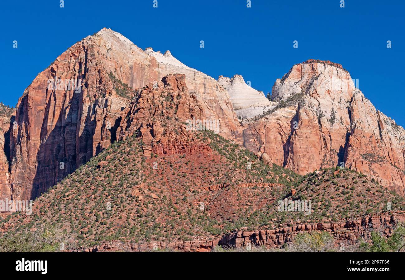 Dramatic light on cliffs hi-res stock photography and images - Alamy