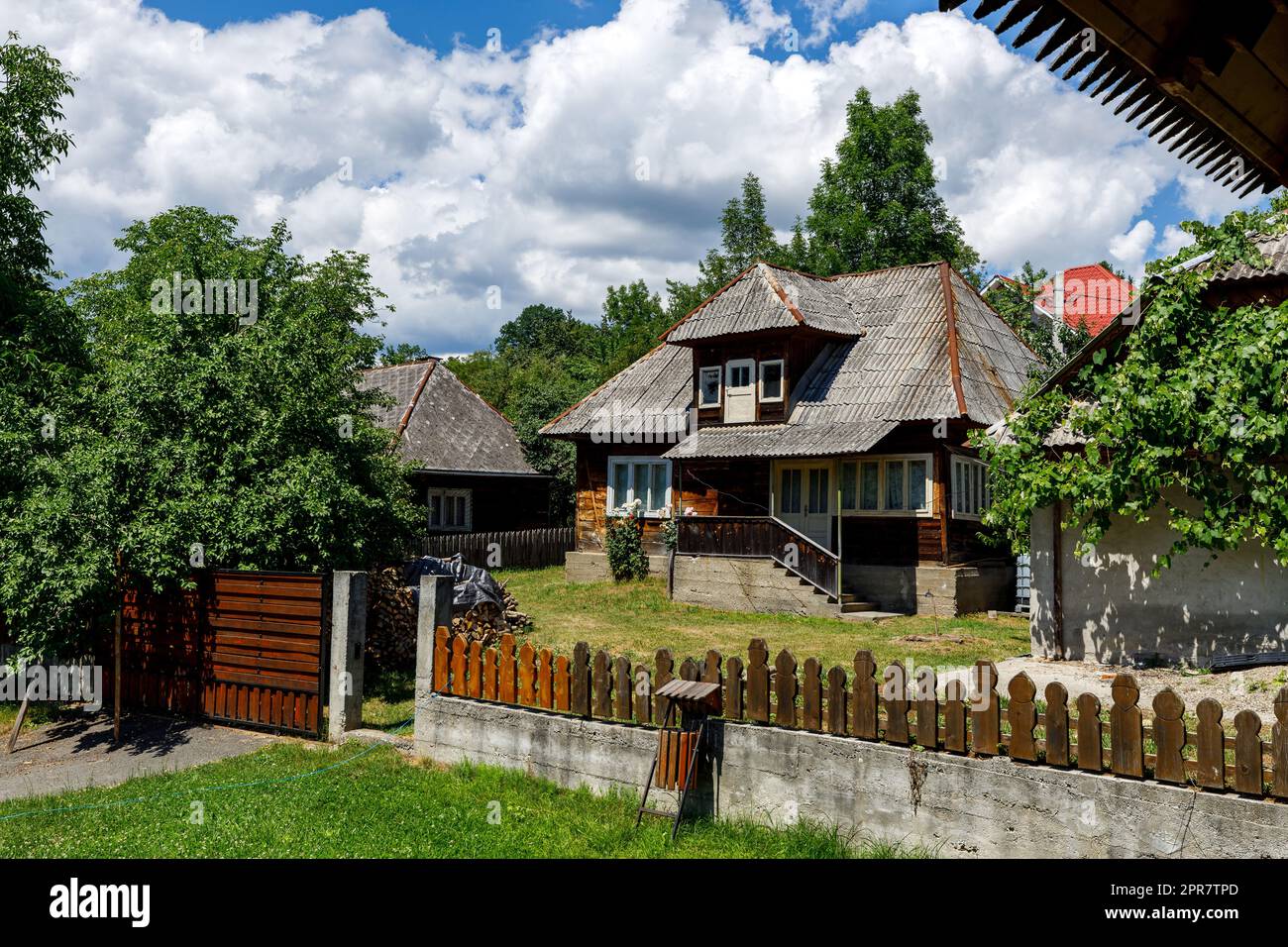 House of romania hi-res stock photography and images - Alamy