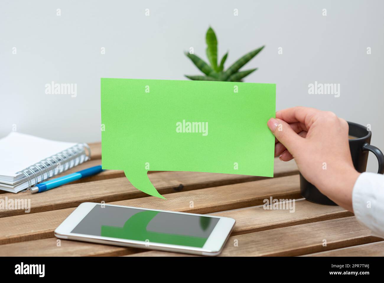 Message table hi-res stock photography and images - Alamy