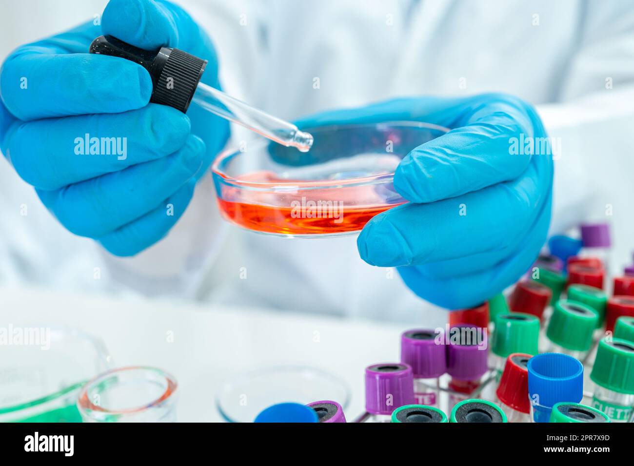 Sample analysis hi-res stock photography and images - Alamy