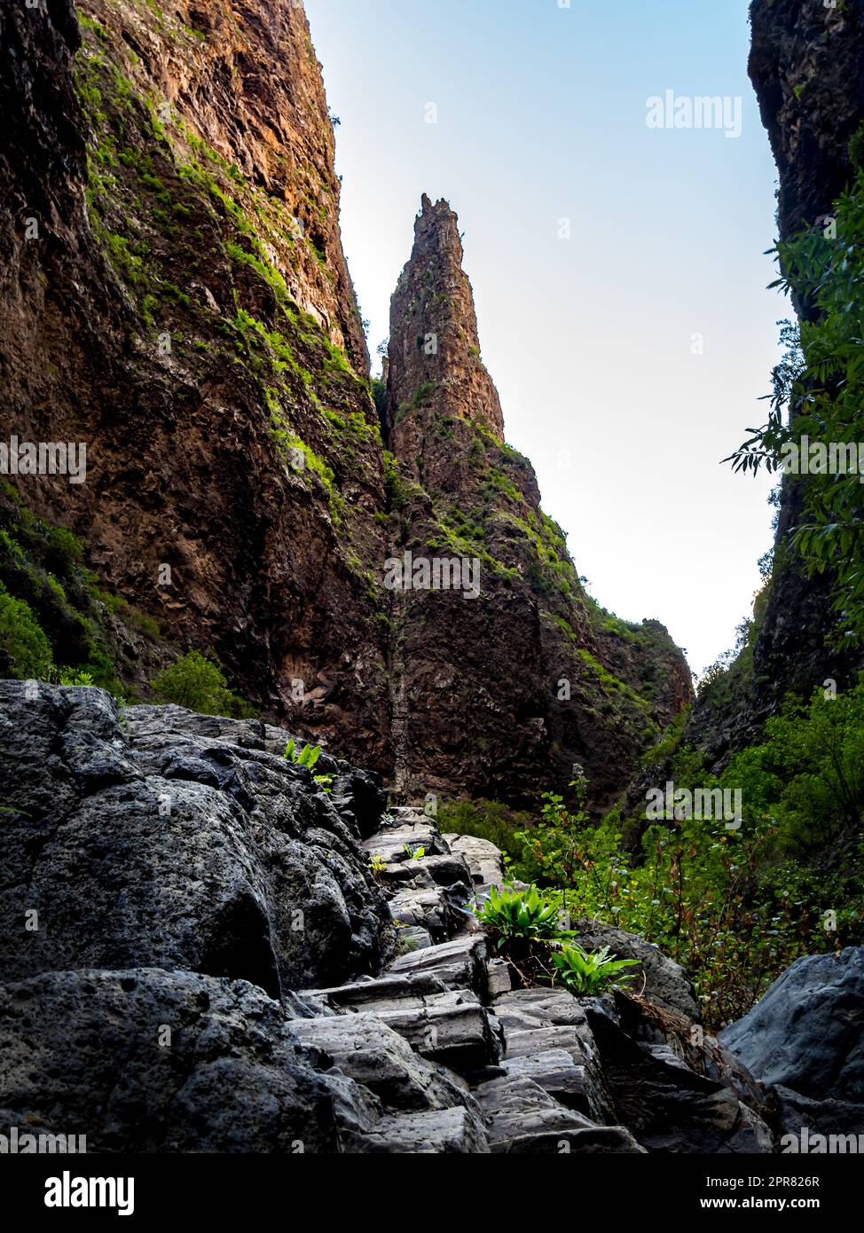 Discover the Hell's Gorge with this portrait of a famous geologic ...