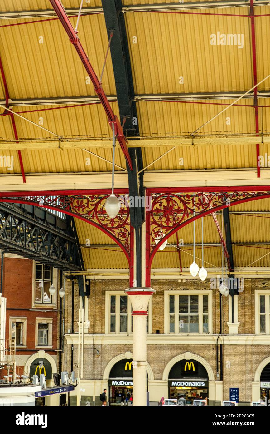 Ornamental Train Shed Roof Columns, Victoria Station, London, England ...