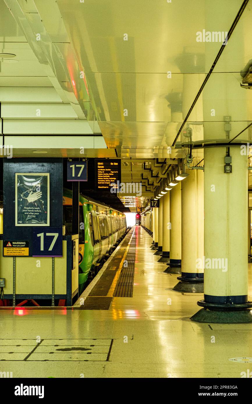 Victoria Station, London, England Stock Photo - Alamy