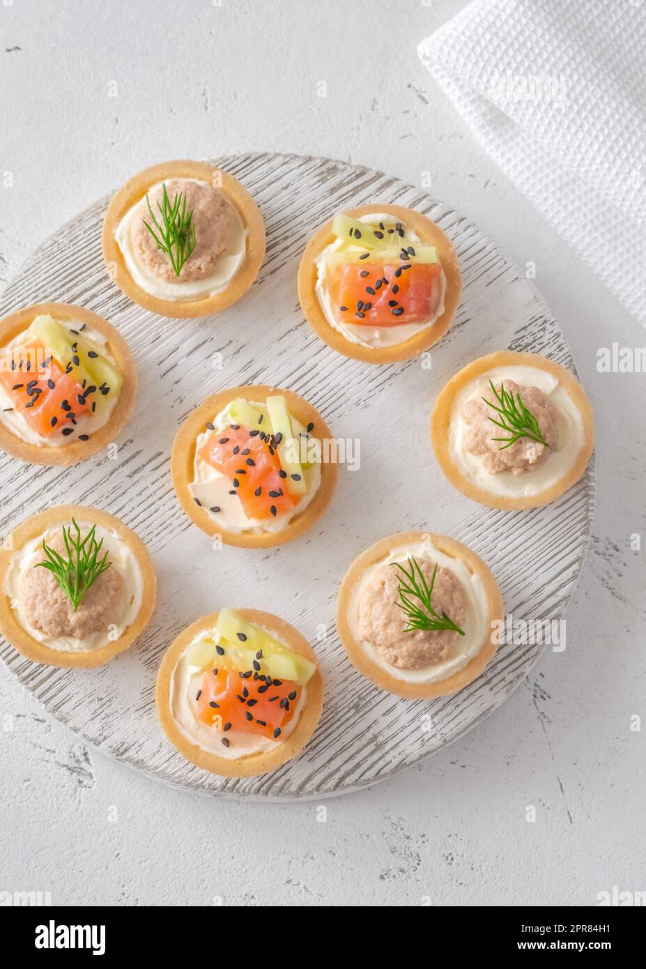 Seafood canapes hi-res stock photography and images - Alamy