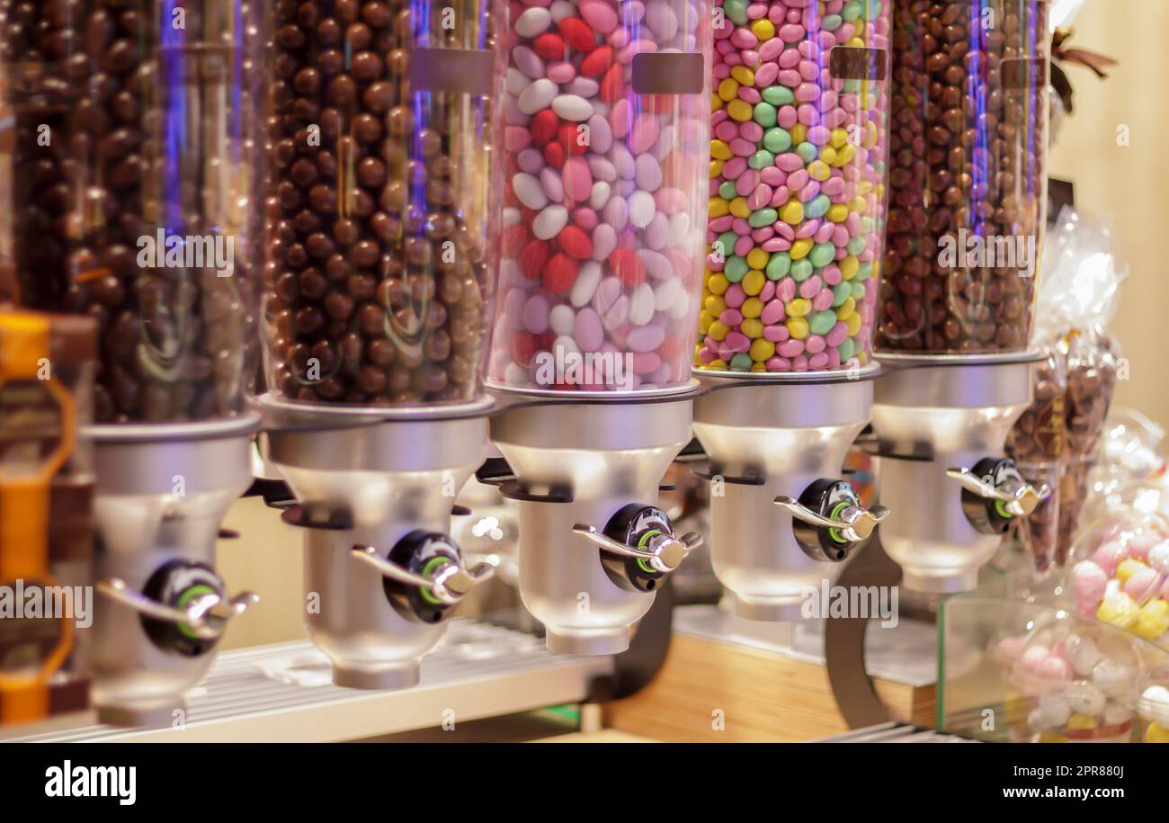 Chewing gum machine hi-res stock photography and images - Alamy