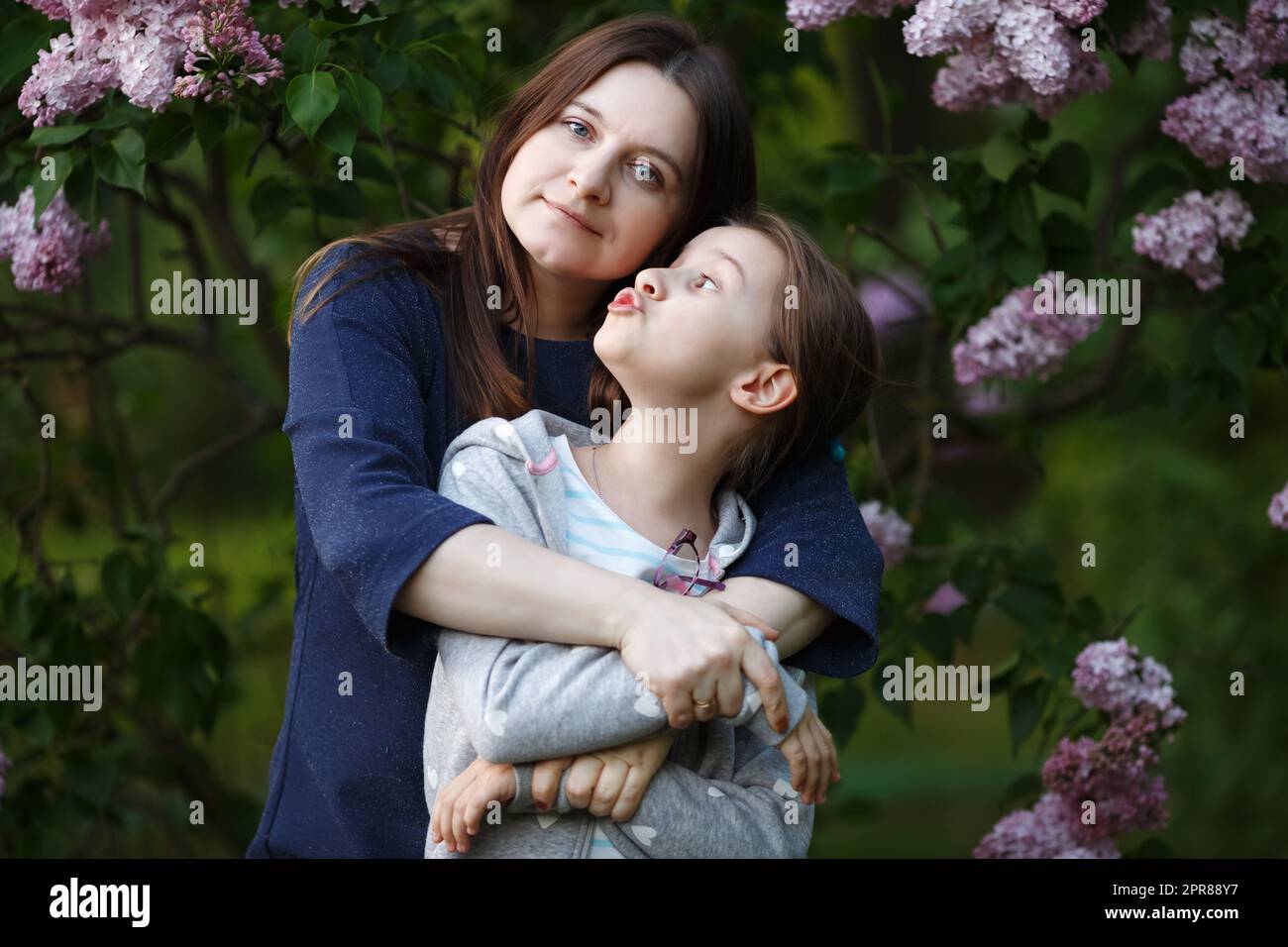 Mom and daughter Stock Photo - Alamy