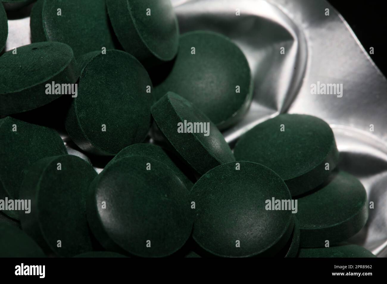 Medical green round vitamins spirulina platensis healthy super food ...