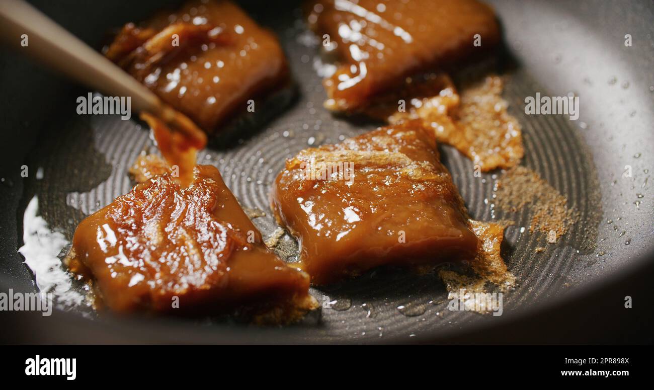 Grill chinese sticky rice cake Stock Photo - Alamy