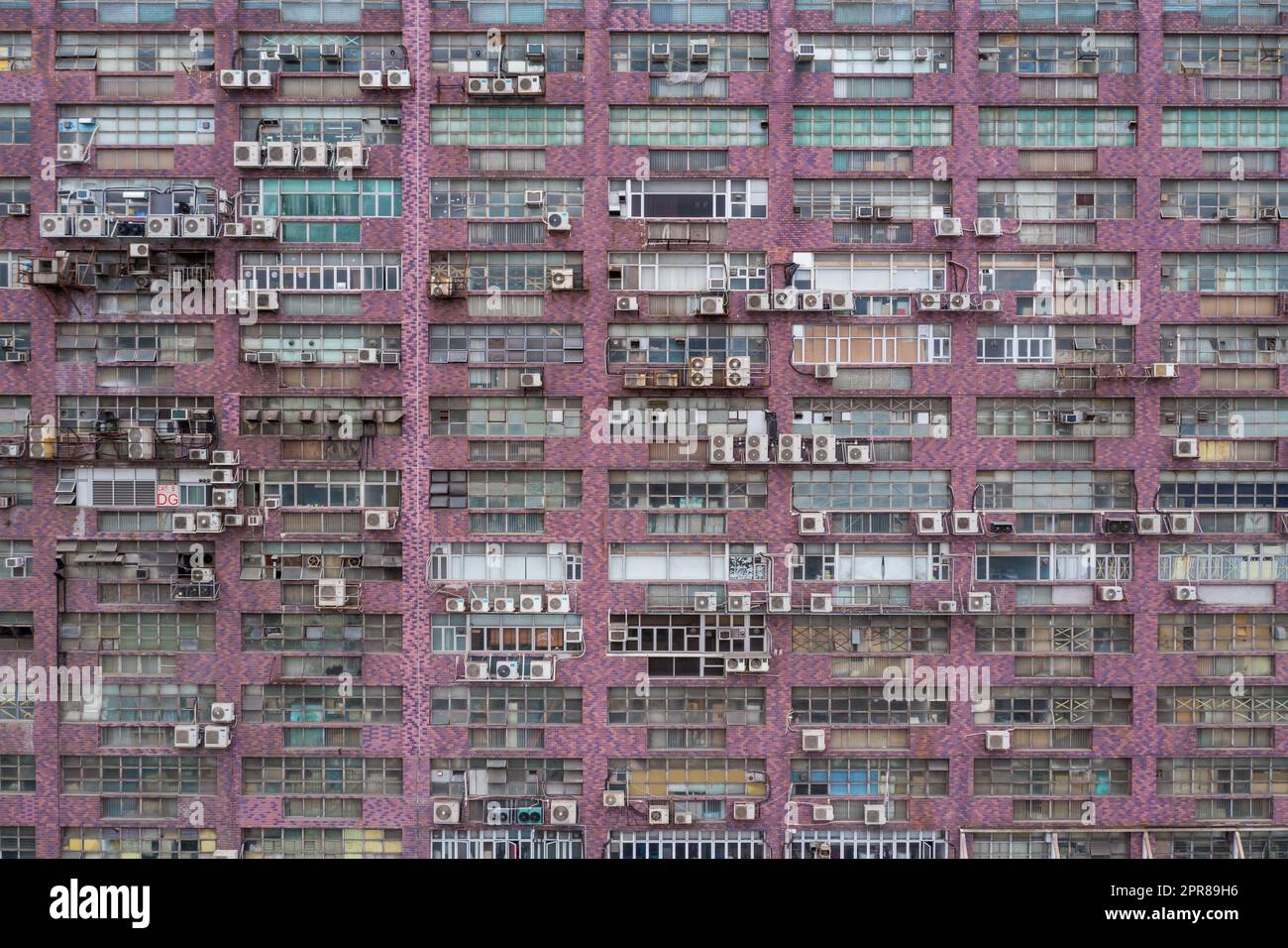 Hong Kong old building facade Stock Photo - Alamy
