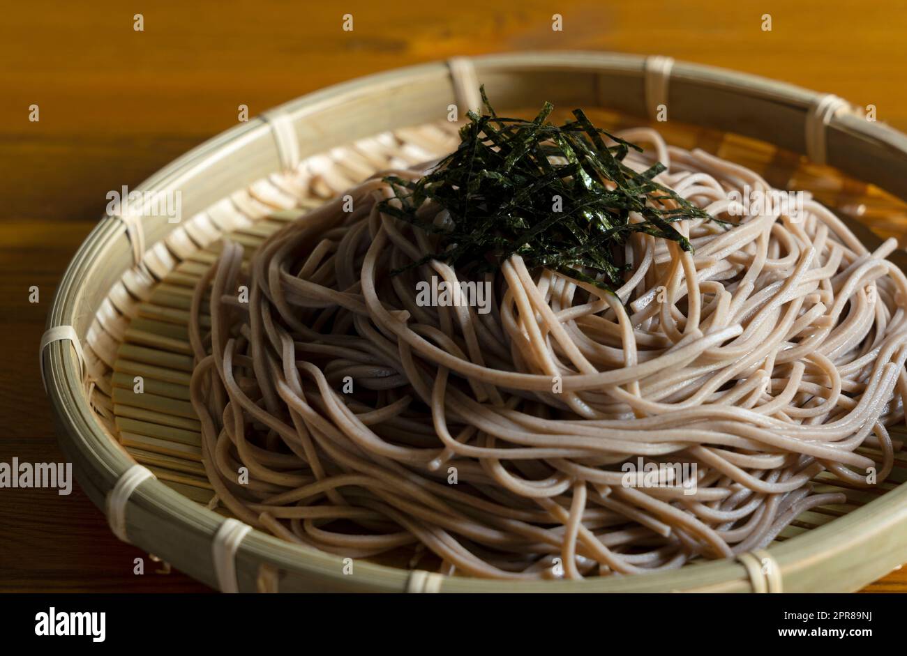 Zaru-soba on a wooden table Stock Photo - Alamy