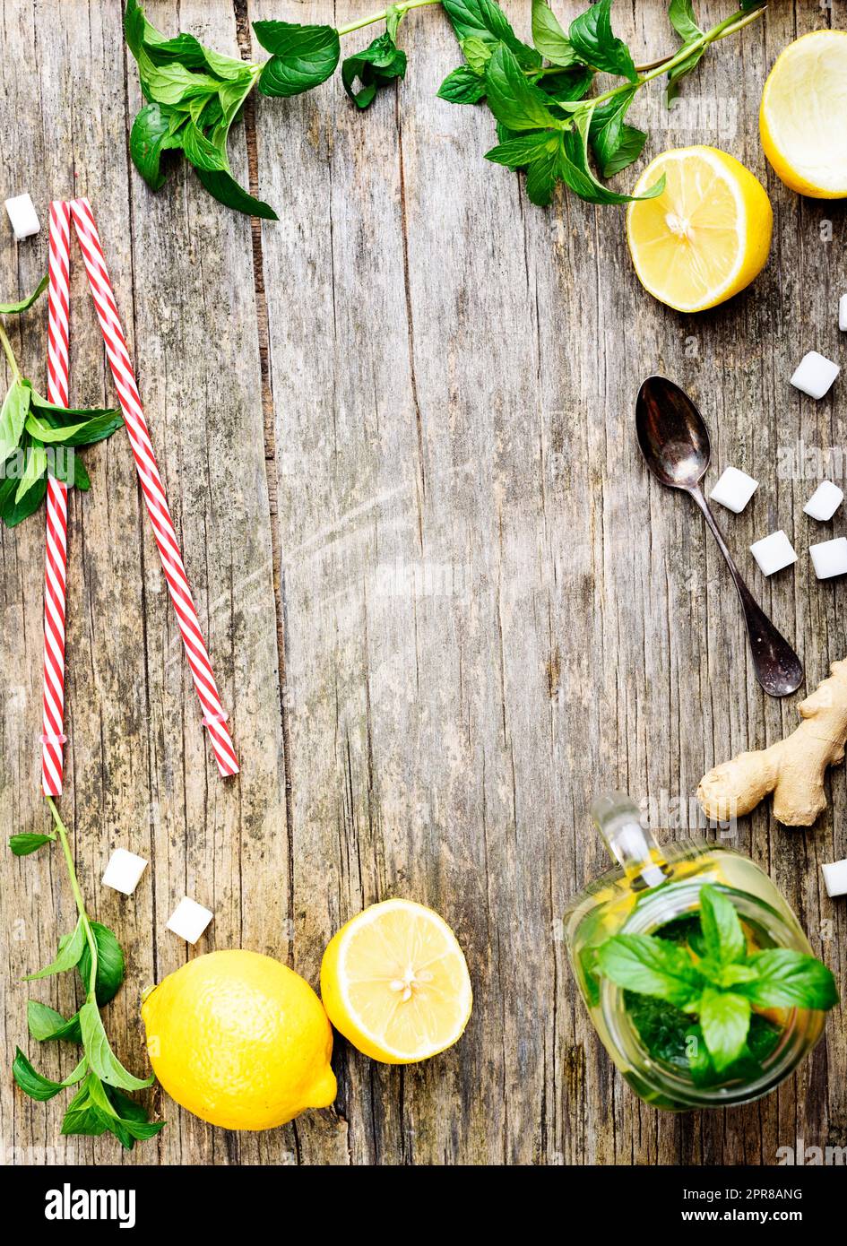 Mason jar lemonade hi-res stock photography and images - Alamy