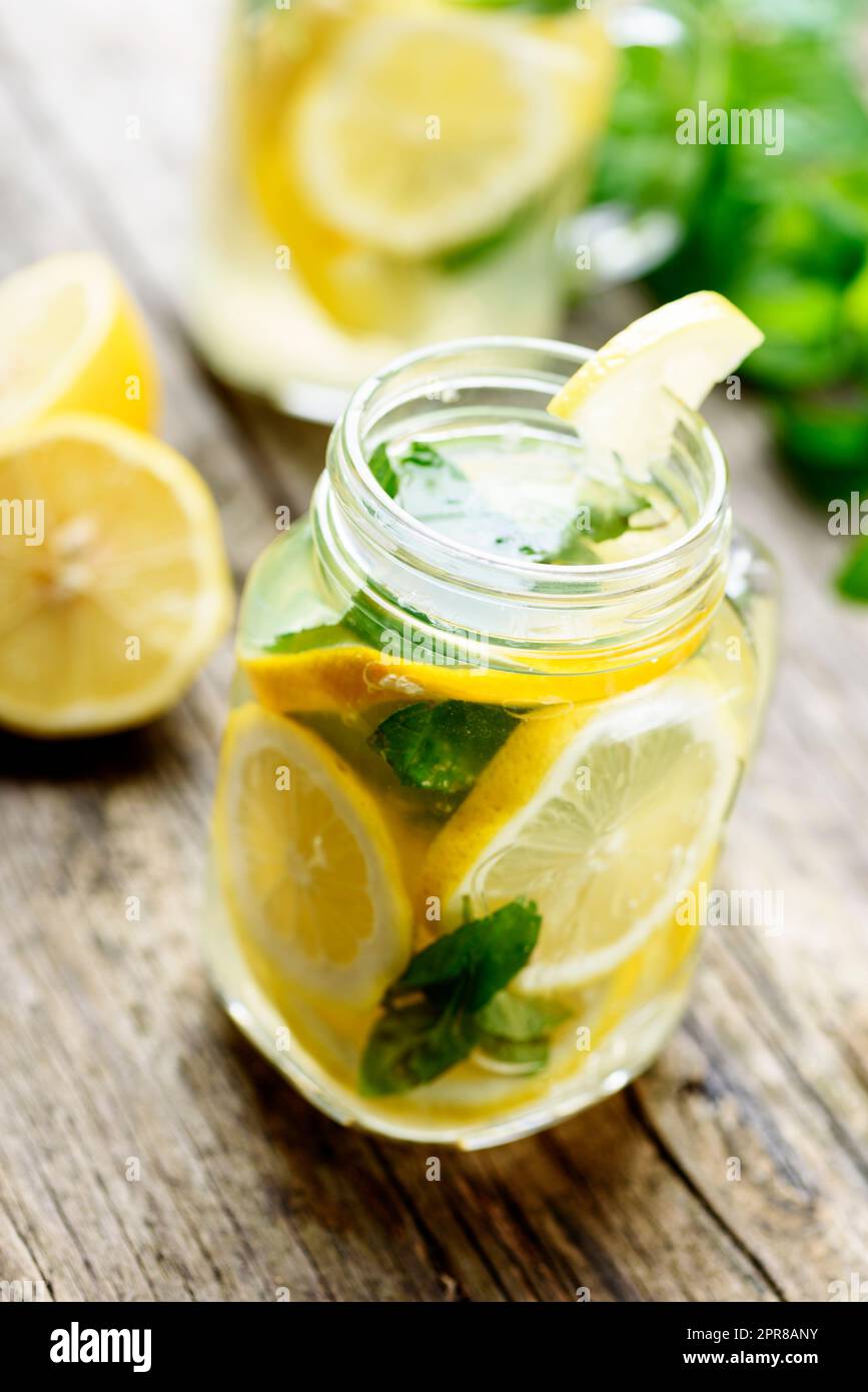 Lemonade recipe hi-res stock photography and images - Alamy