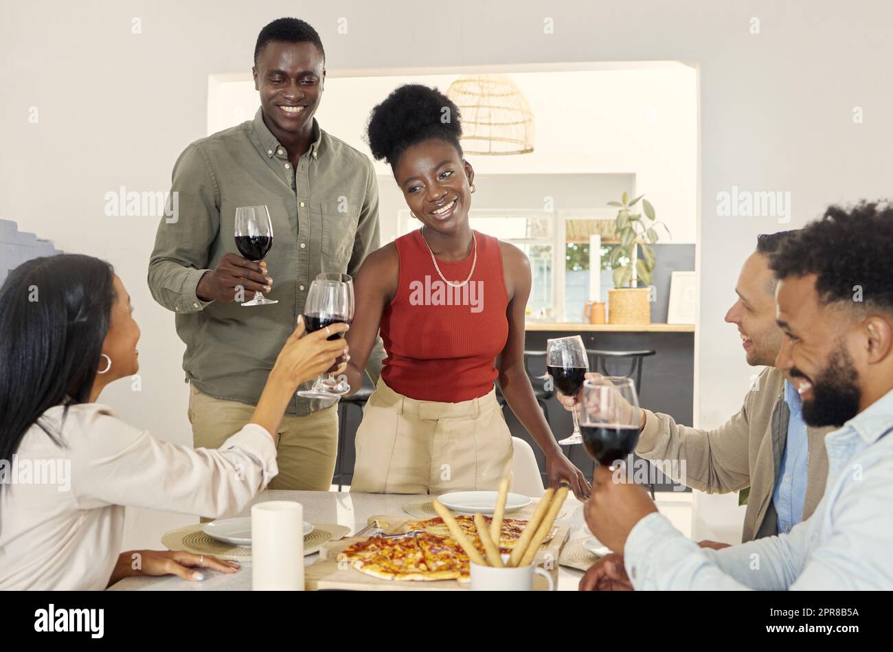 Group people in 20s at dinner table hi-res stock photography and images ...