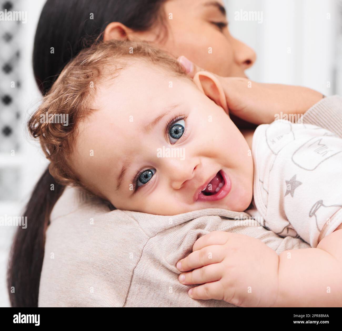 Boy hugs toddler hi-res stock photography and images - Alamy