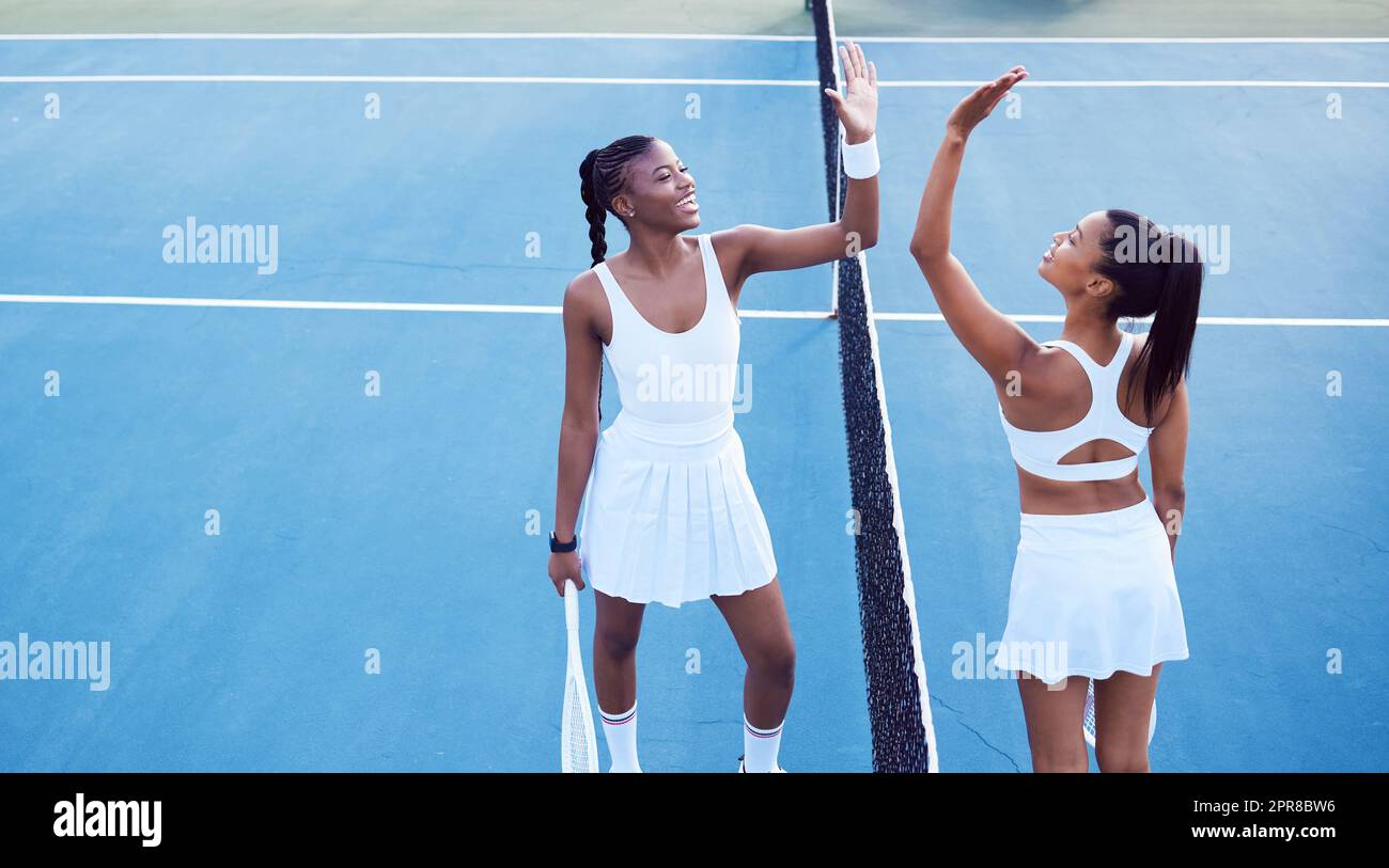 Attractive women hi-res stock photography and images - Alamy