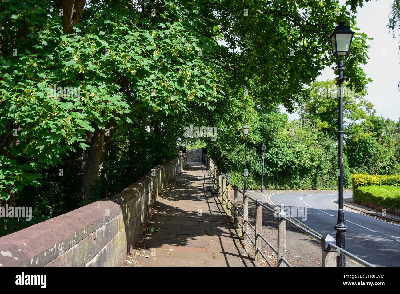 Medieval city walls chester hi-res stock photography and images - Alamy