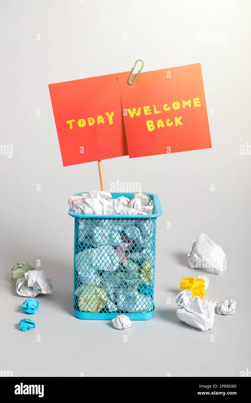 Welcome back sign hi-res stock photography and images - Alamy