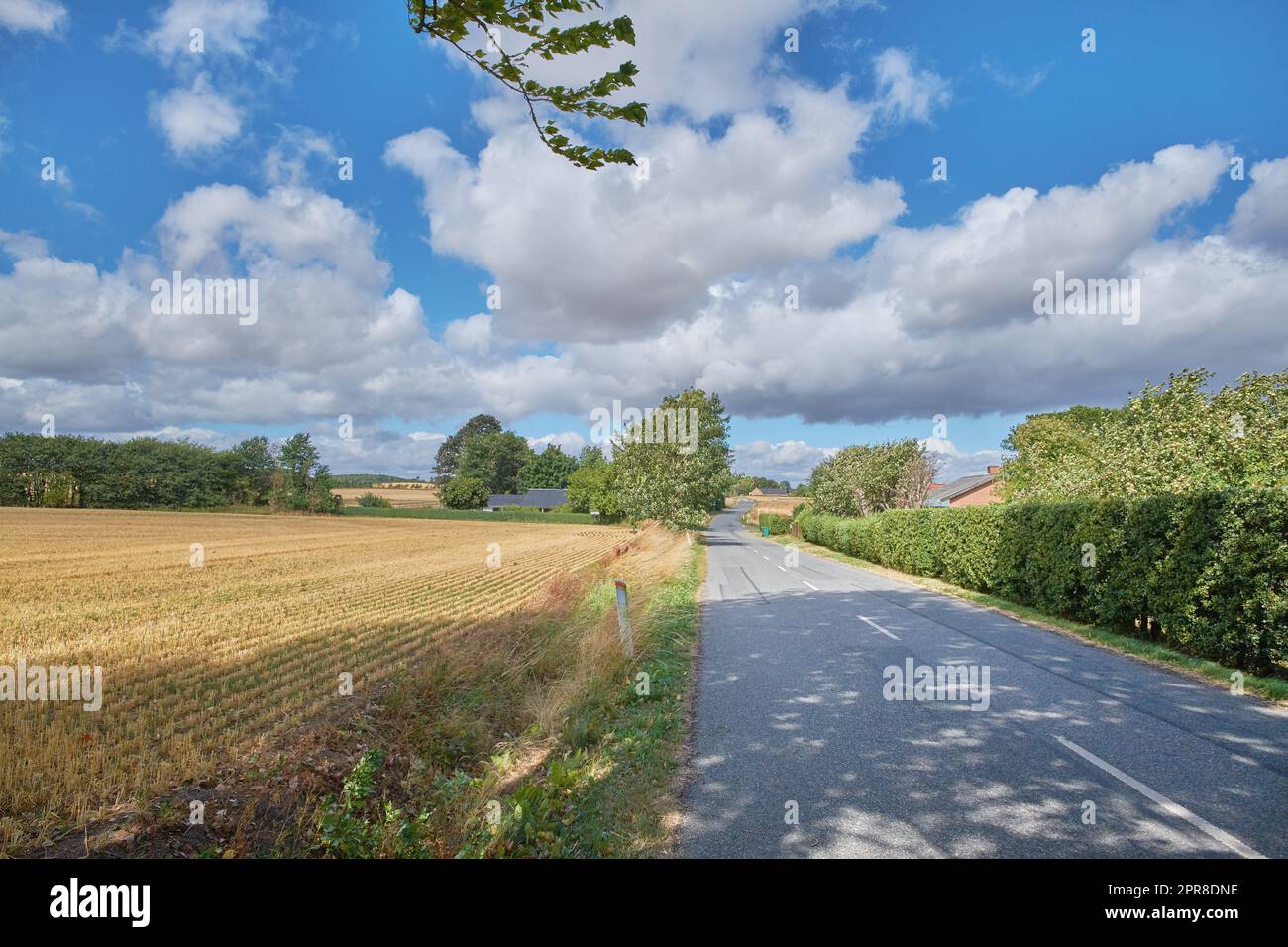 Farming village in countryside hi-res stock photography and images - Alamy