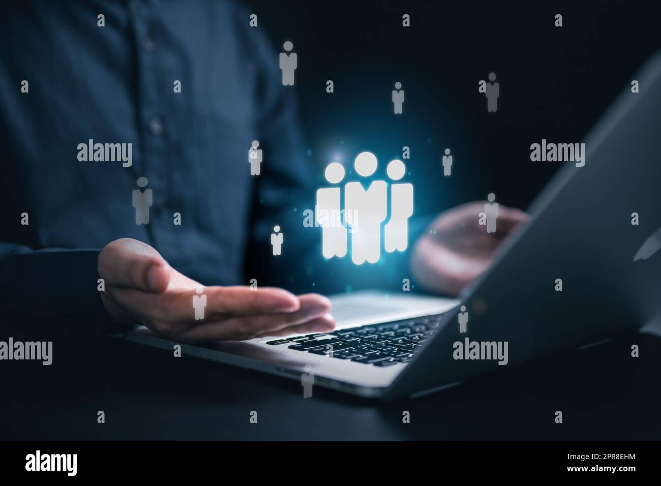 Teamwork and human resource management, People with teamwork icon Stock ...