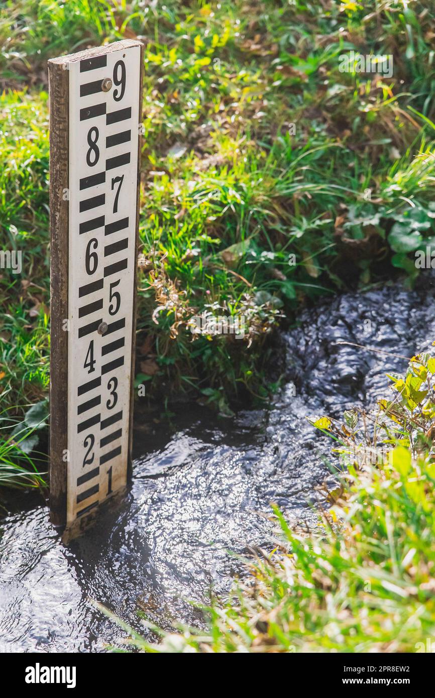 Water depth gauge in pond hi-res stock photography and images - Alamy