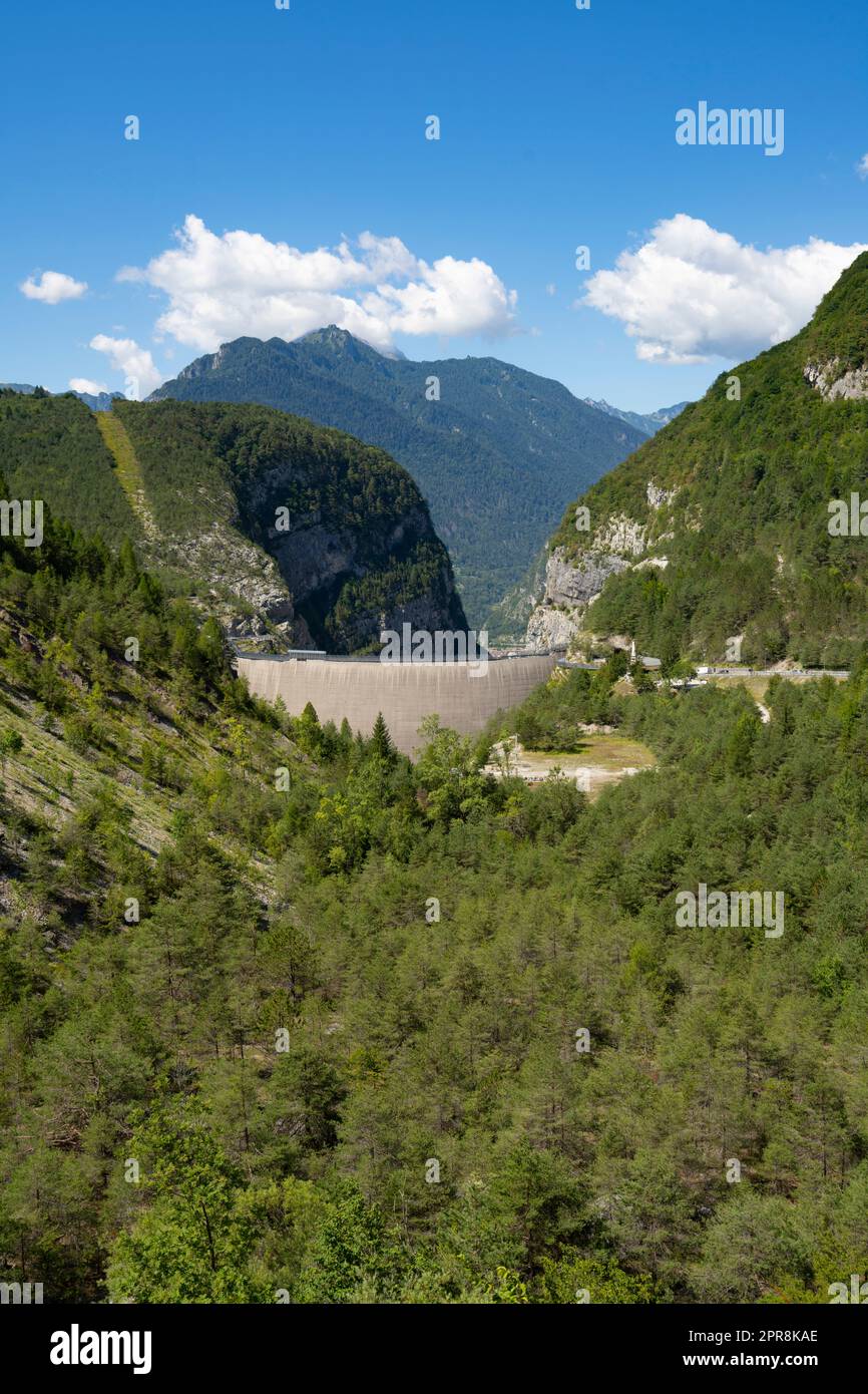 The Vajont dam, Italy Stock Photo - Alamy