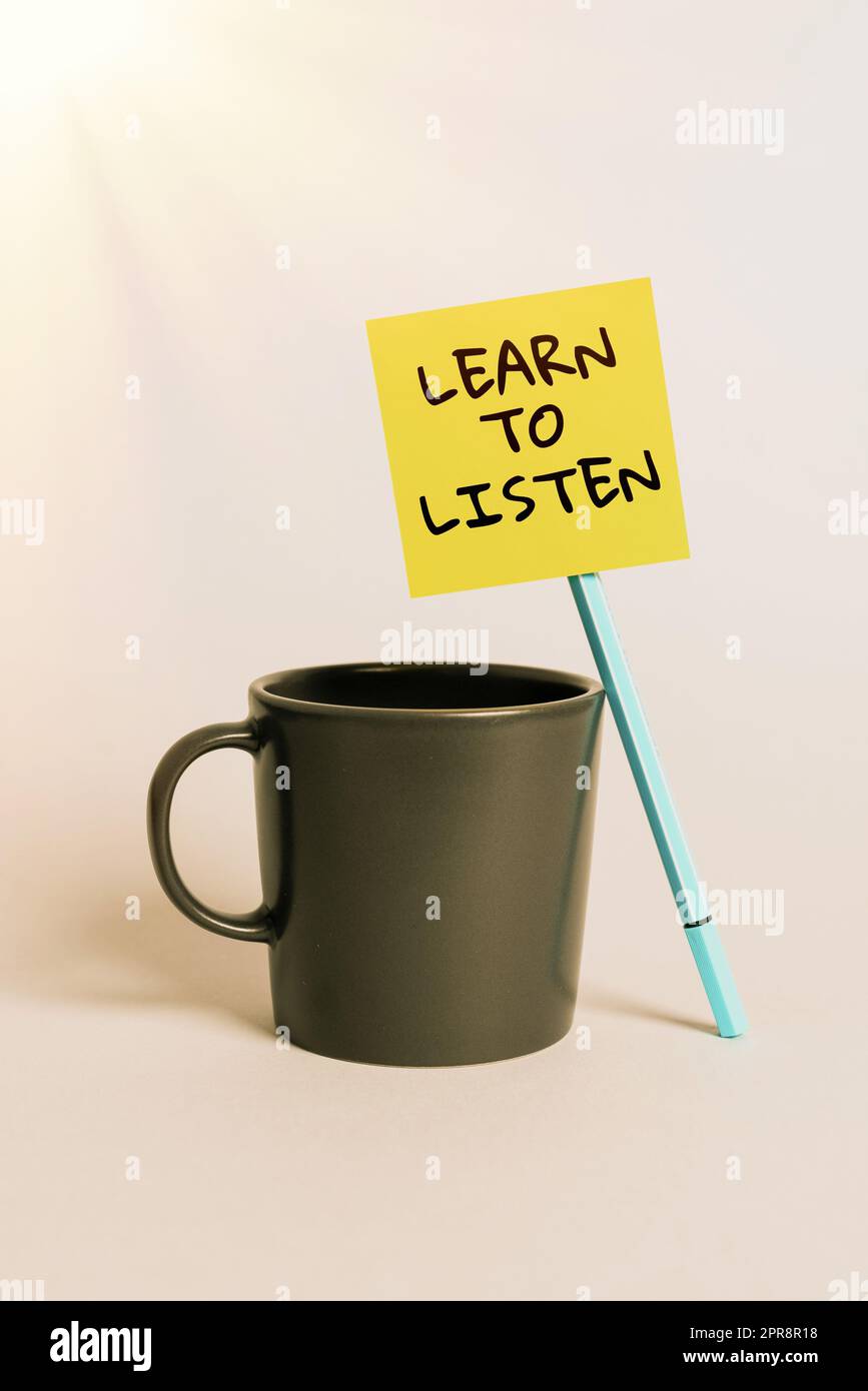 Listen announcement speaker hi-res stock photography and images - Alamy