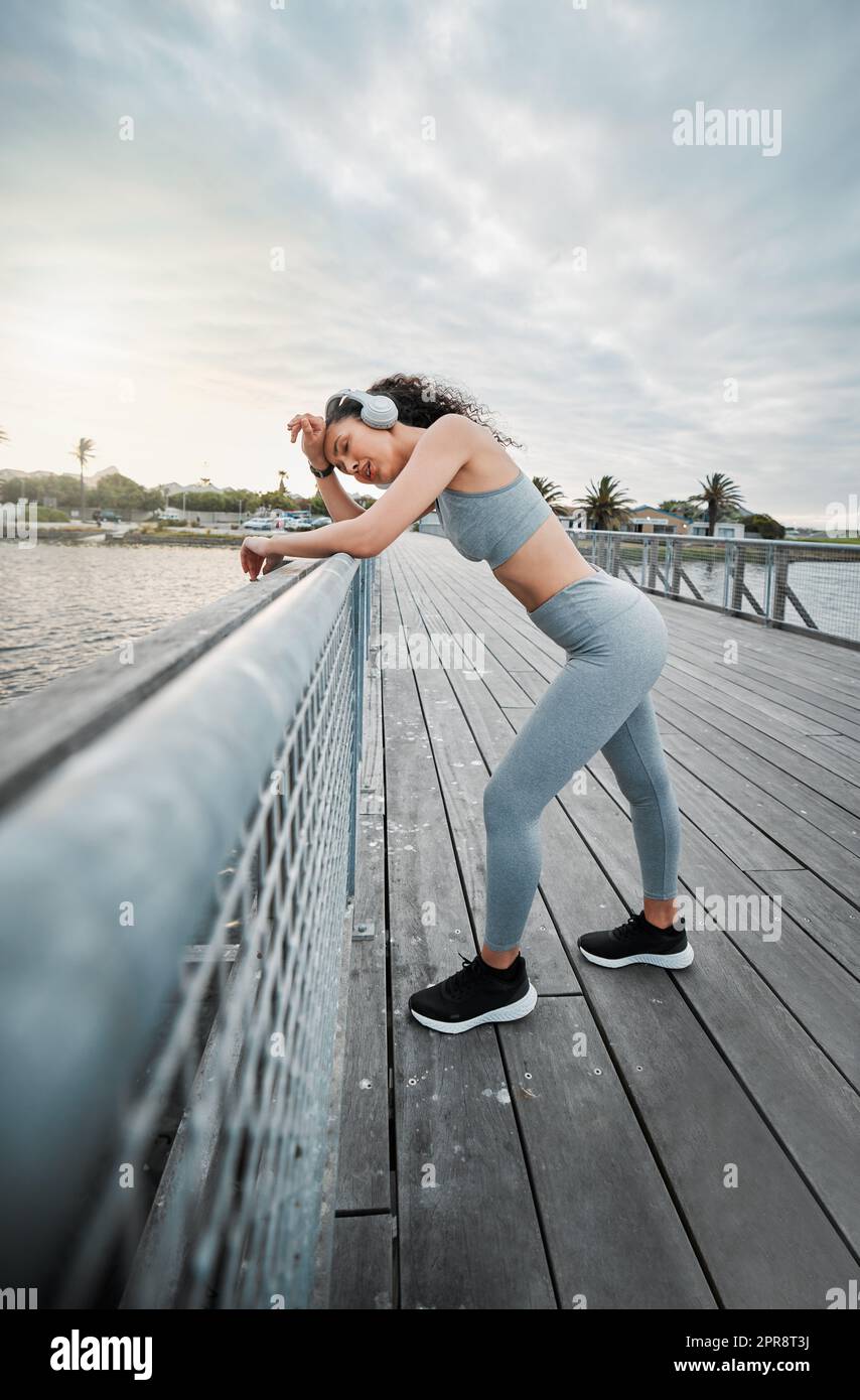 Female athlete body hi-res stock photography and images - Alamy