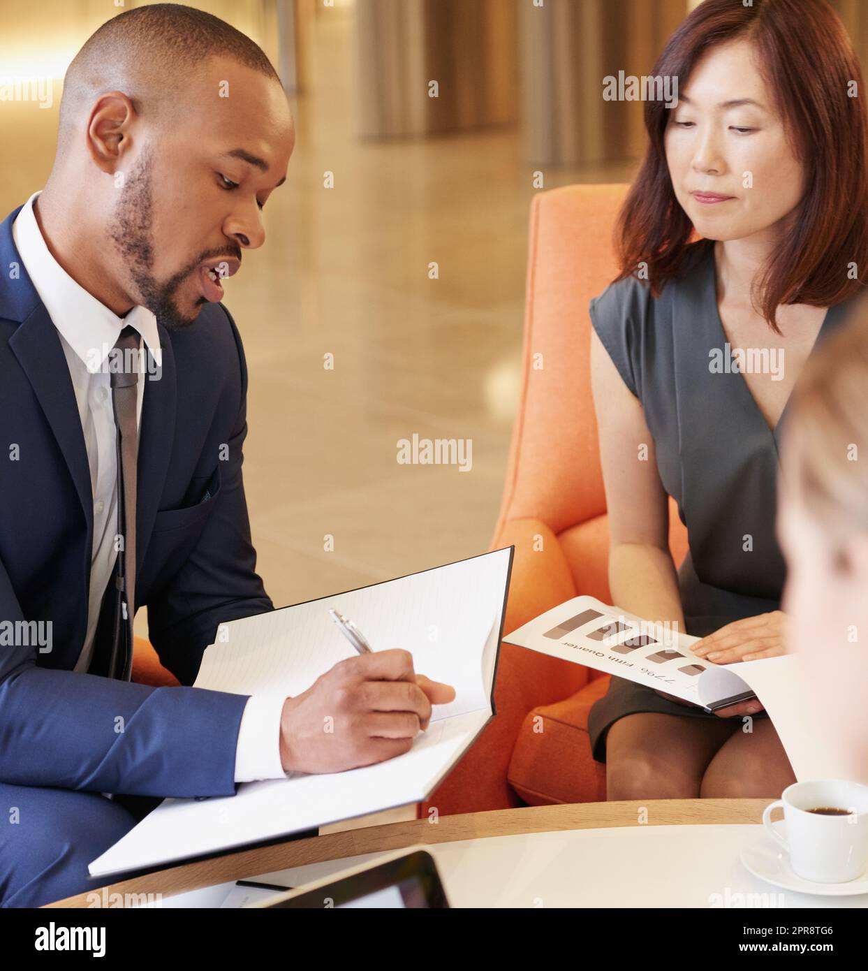 Diverse people in a business meeting hi-res stock photography and ...