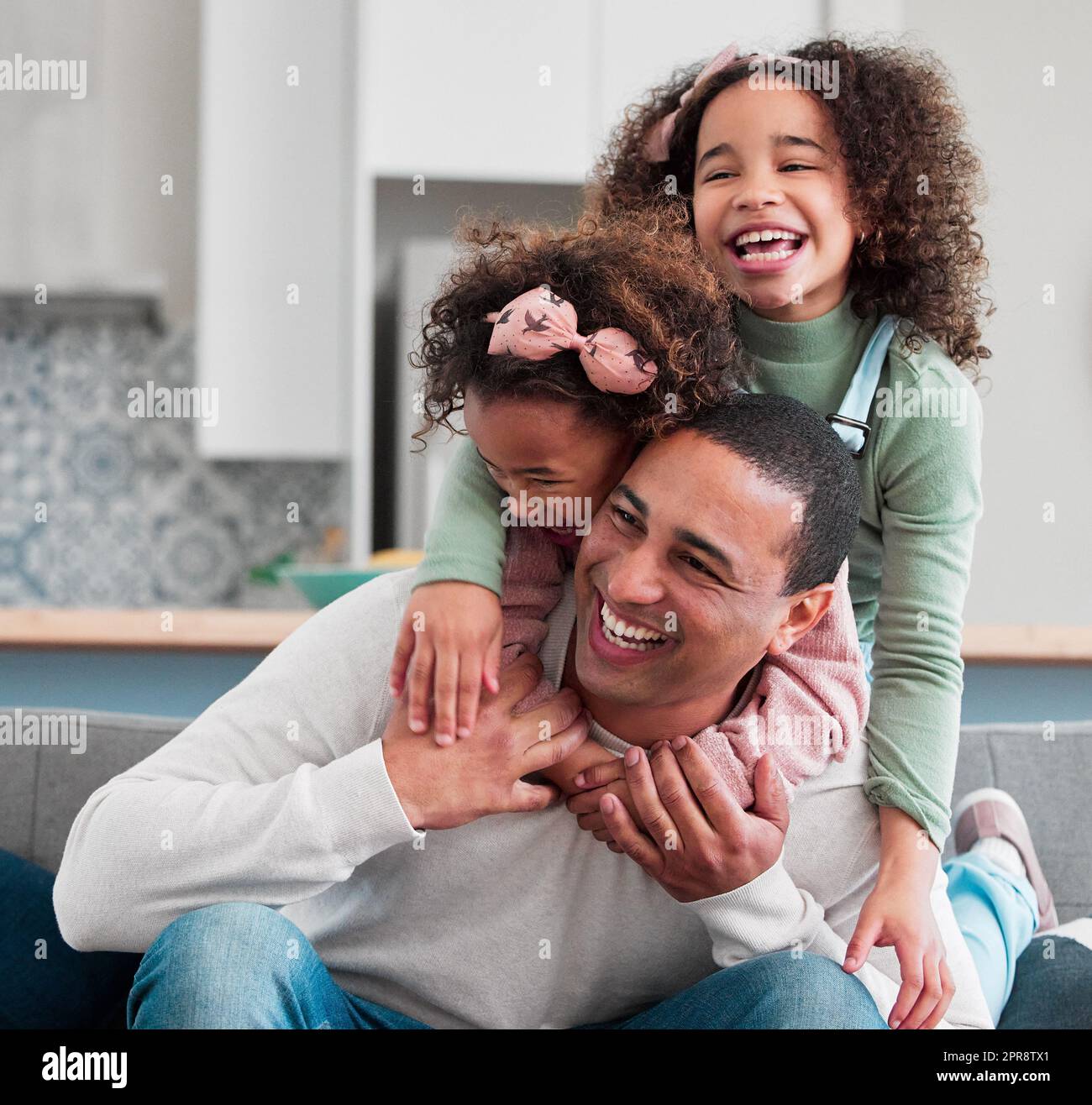 Dad with two daughters hi-res stock photography and images - Alamy