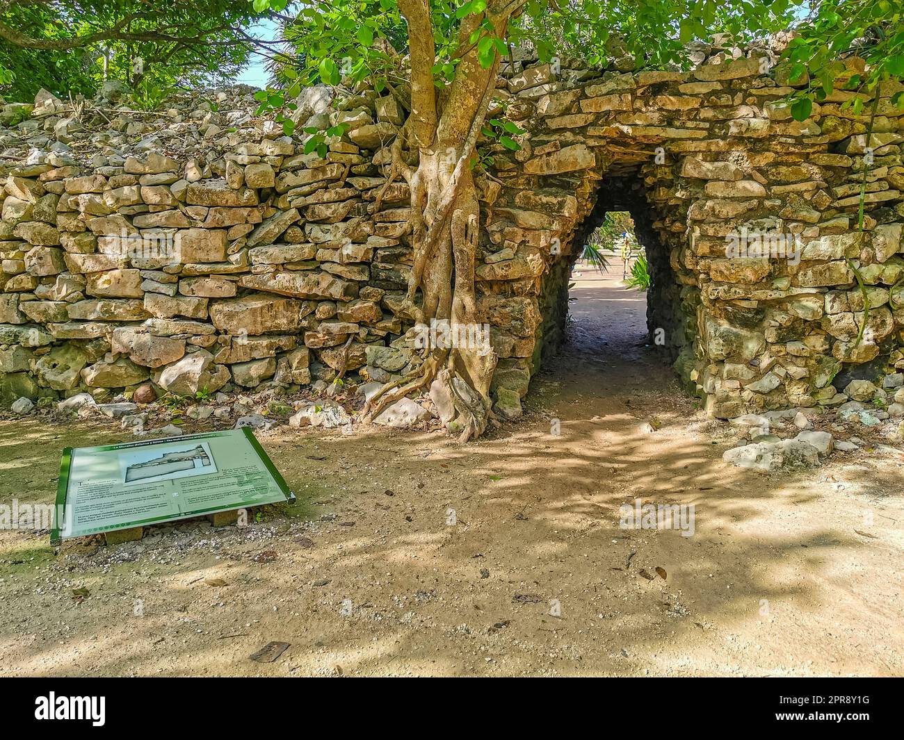 Temple sign board hi-res stock photography and images - Alamy