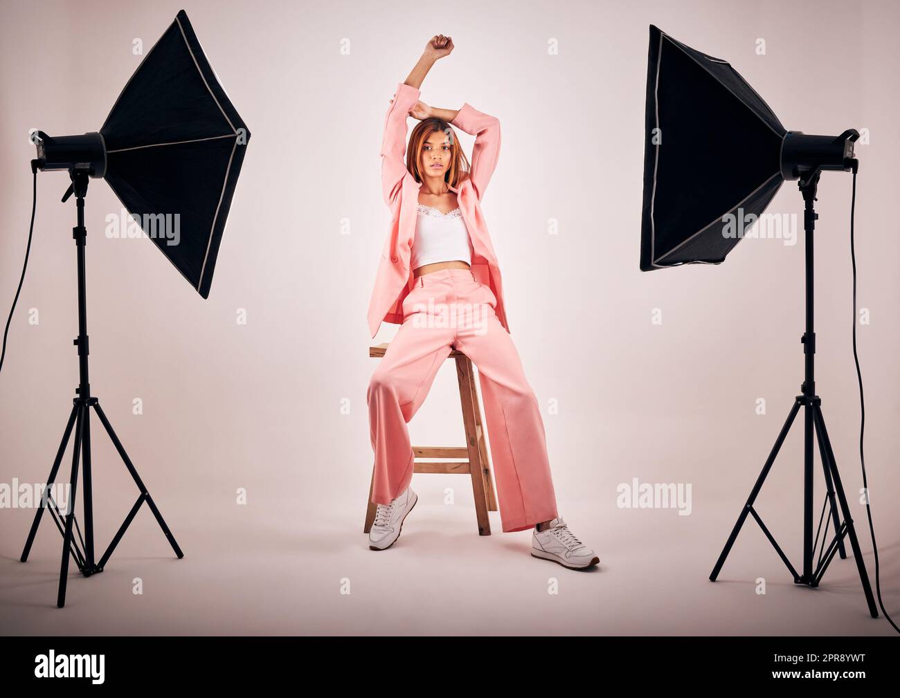 Trendy pose hi-res stock photography and images - Alamy