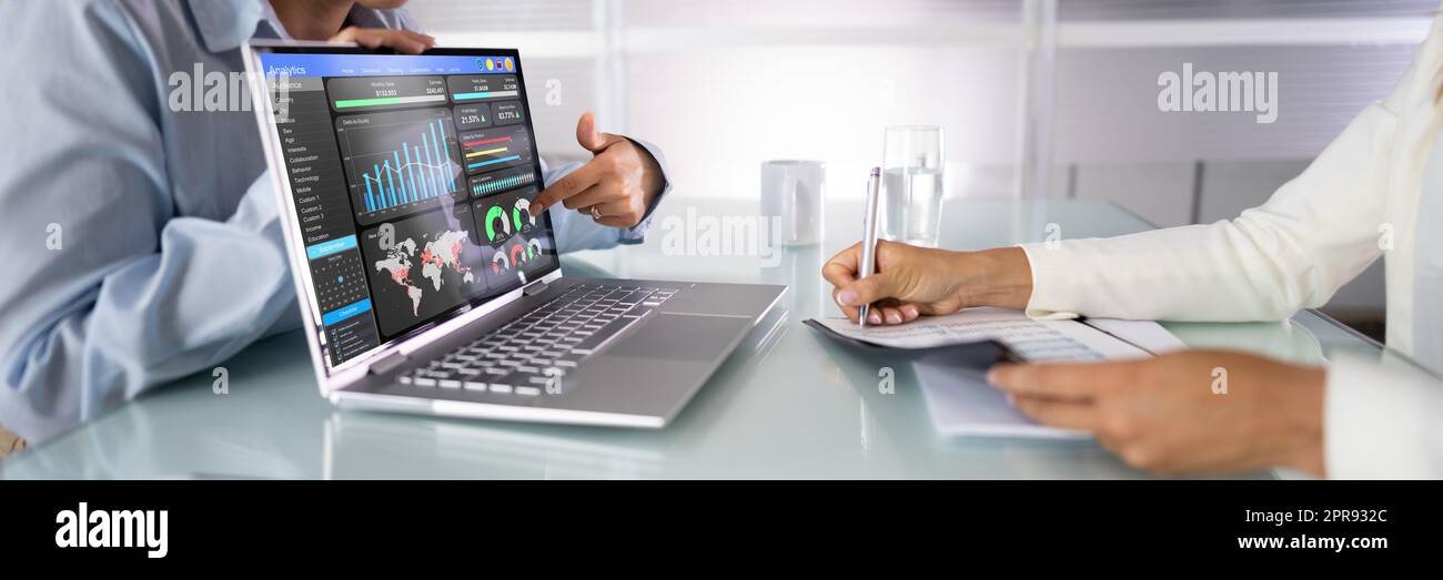 Data Analyst Using Data Analytics KPI Stock Photo - Alamy
